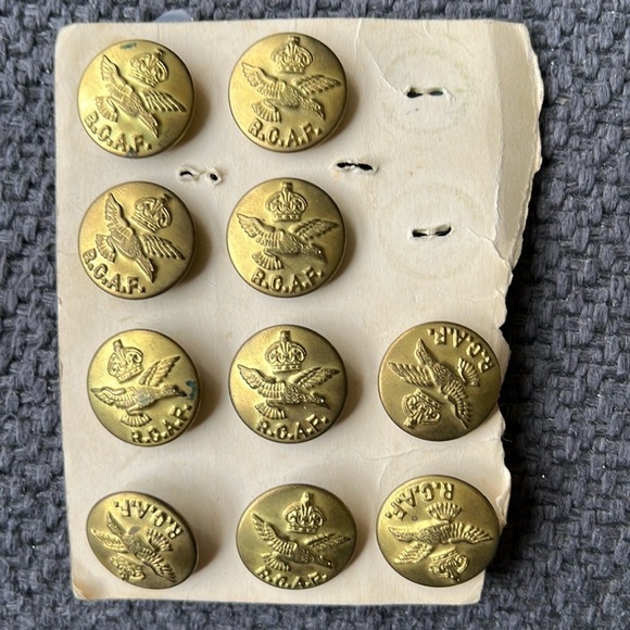 Vintage | Other | Vintage Rcaf Buttons Royal Canadian Air Force Gold ...